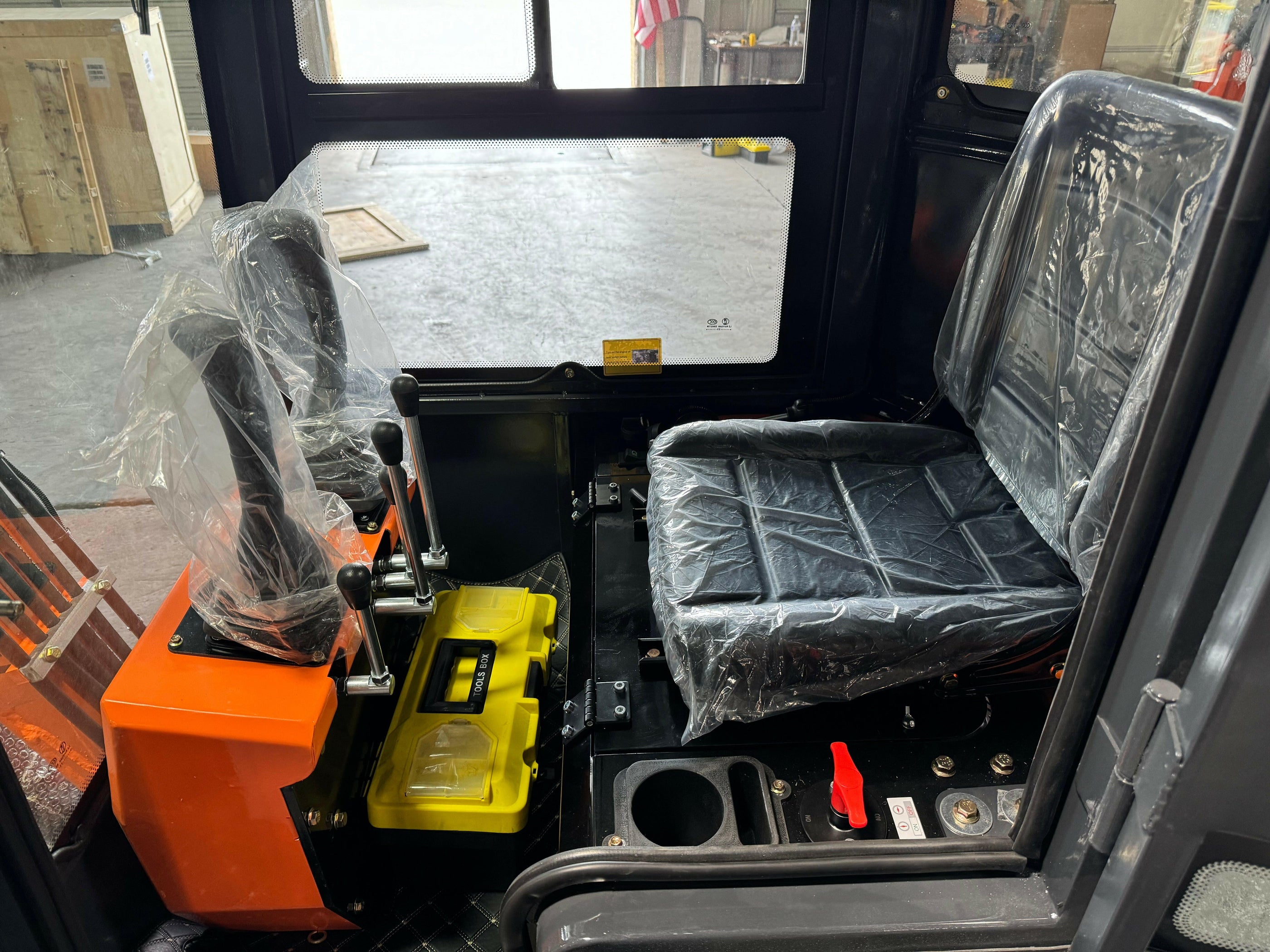 AGT 13.5HP 1-ton Mini & Small Excavator More Comfortable, 2116 pounds ...